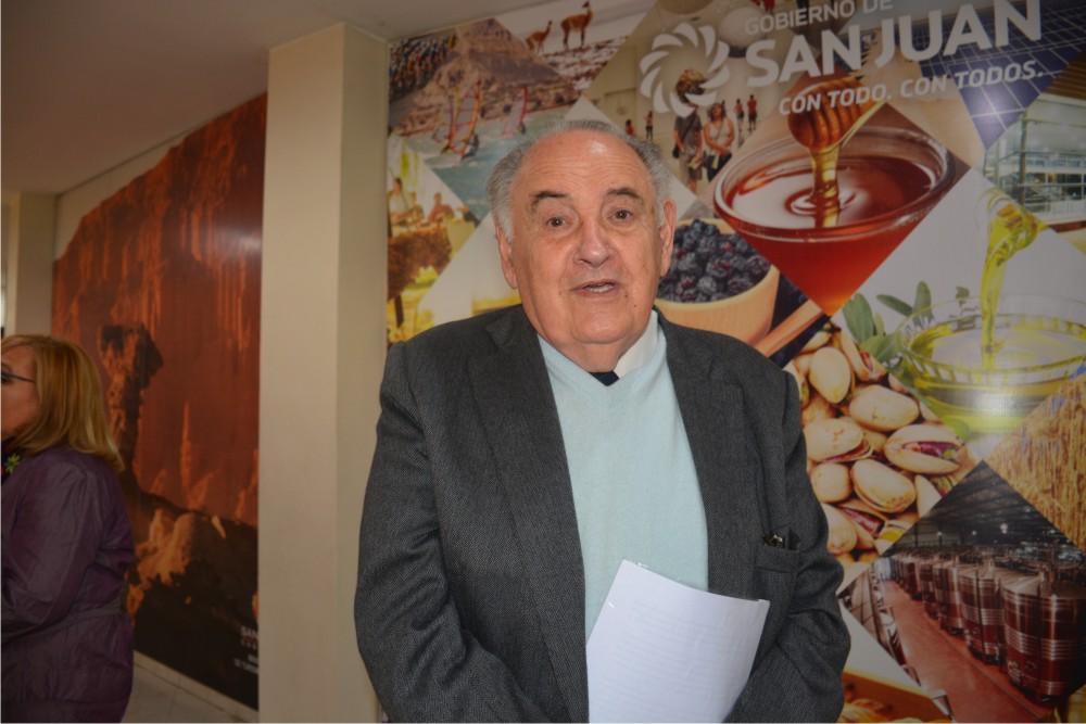 "Sarmiento la Educación para todos y no para pocos" - Voces Paralelas