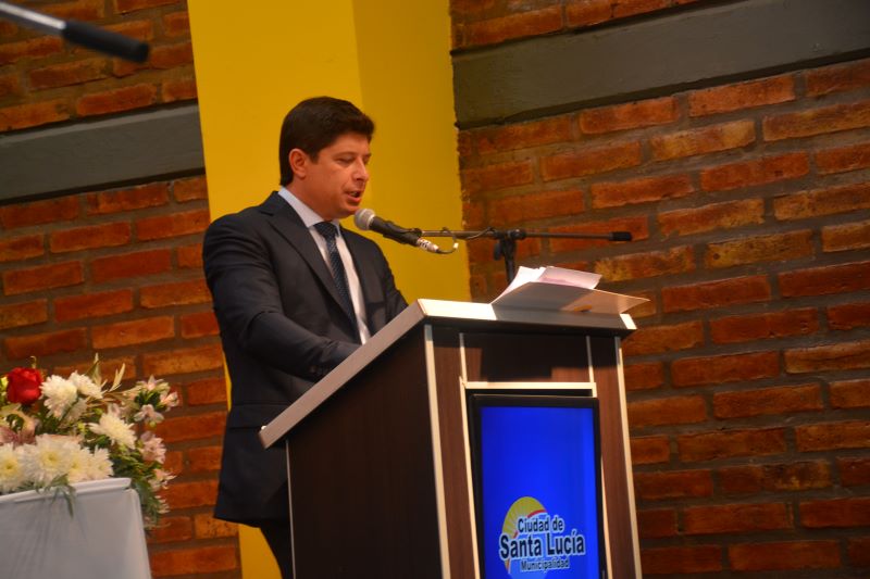 Asumió el Intendente de la Municipalidad de Santa Lucía, Juan José ...
